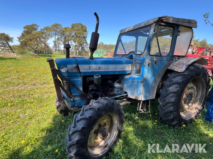 Veterantraktor Ford 5000, Gotland, Klaravik auktioner