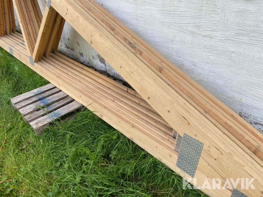 Takstolar 7 st, Köping, Klaravik auktioner