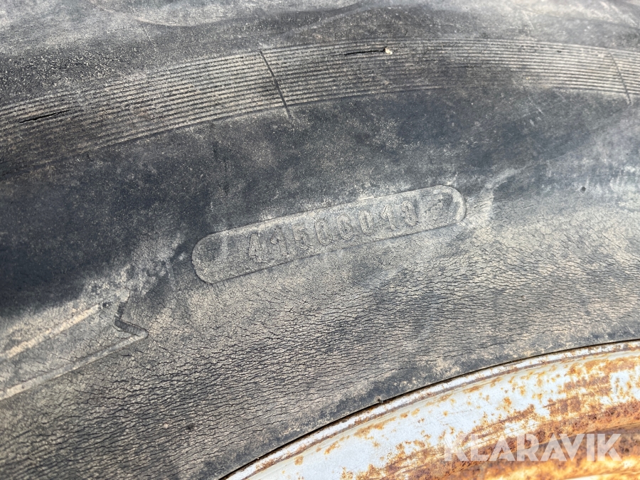 Dubbelmontage Kleber 16.9 R 38, Lilla Edet, Klaravik auktion