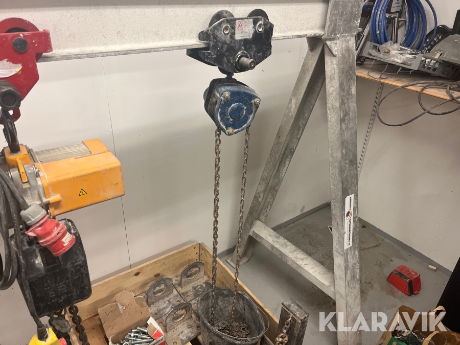 Lyftanordning med diverse tillbehör, Stockholm, Klaravik auk
