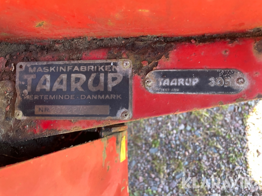 Slåtterkross Taarup 305, Oskarshamn, Klaravik auktioner