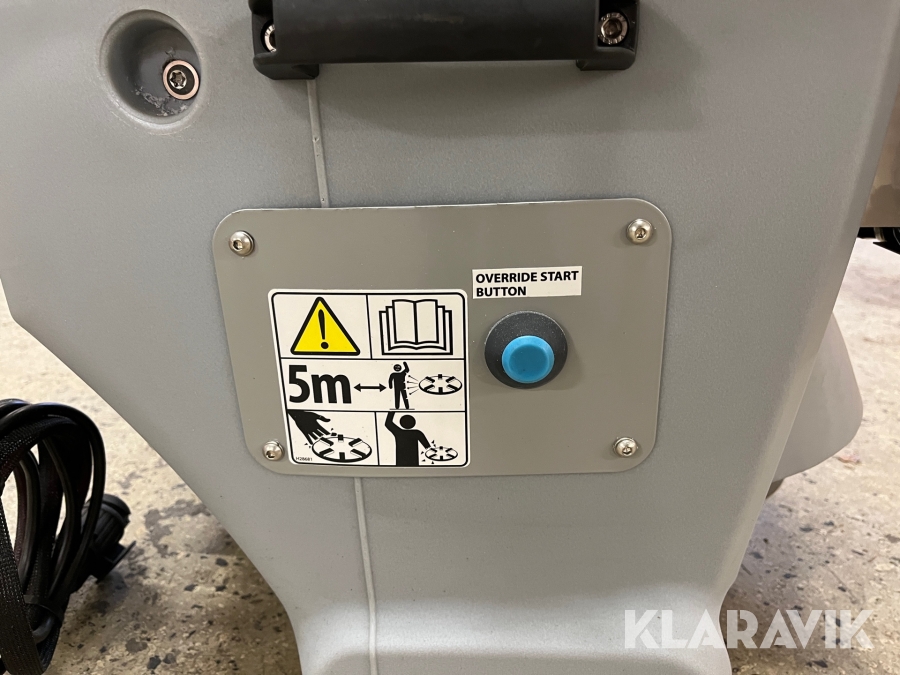 Saltspridare Hilltip IceStriker 300, Lund, Klaravik auktione