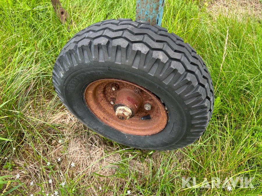 Kultivator frontmonterad Väderstad , Vara, Klaravik auktione