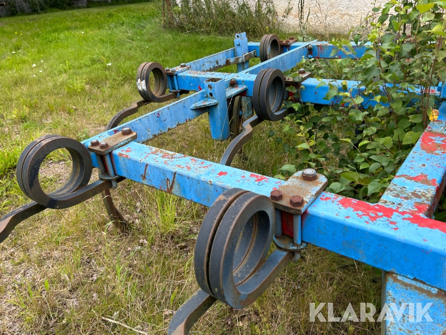 Kultivator frontmonterad Väderstad , Vara, Klaravik auktione