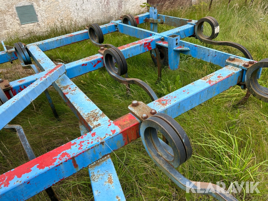 Kultivator frontmonterad Väderstad , Vara, Klaravik auktione