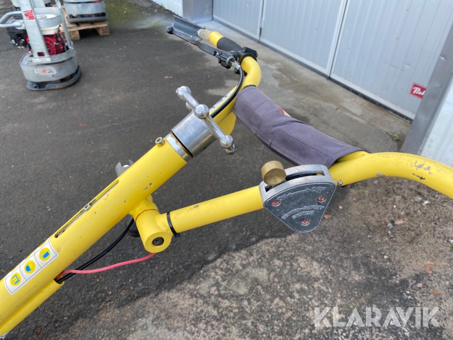 Glättare bensindriven Paclite M900CC, Jönköping, Klaravik au