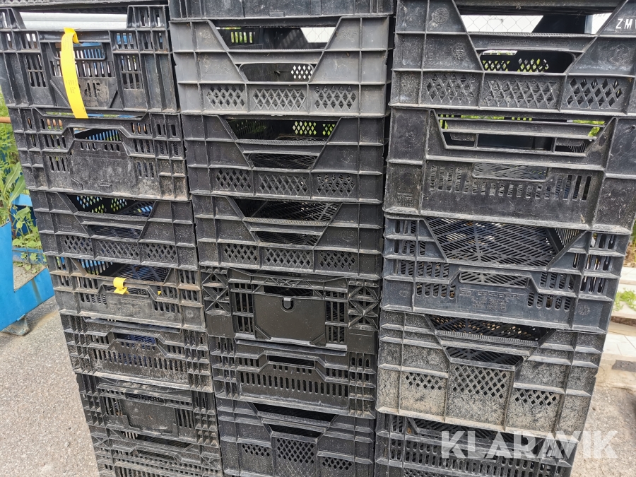 Plastbackar typ "löklådor" 30st, Linköping, Klaravik aukt