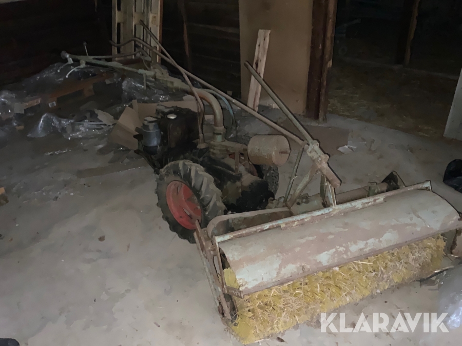 Tvåhjulstraktor Hatz E79, Lekeberg, Klaravik auktioner