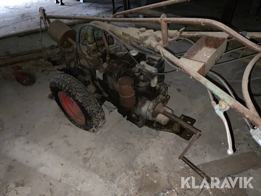 Tvåhjulstraktor Hatz E79, Lekeberg, Klaravik auktioner
