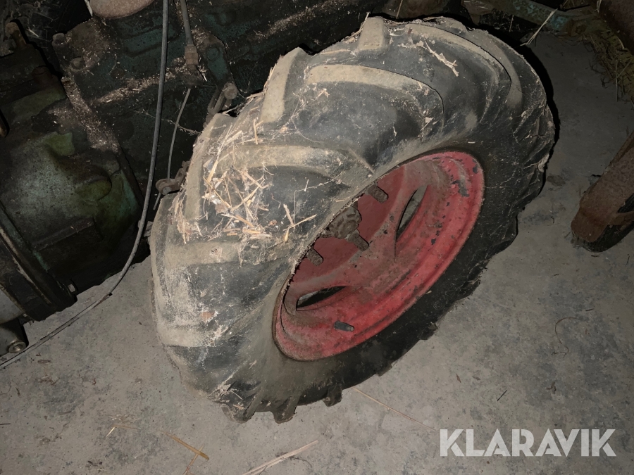 Tvåhjulstraktor Hatz E79, Lekeberg, Klaravik auktioner