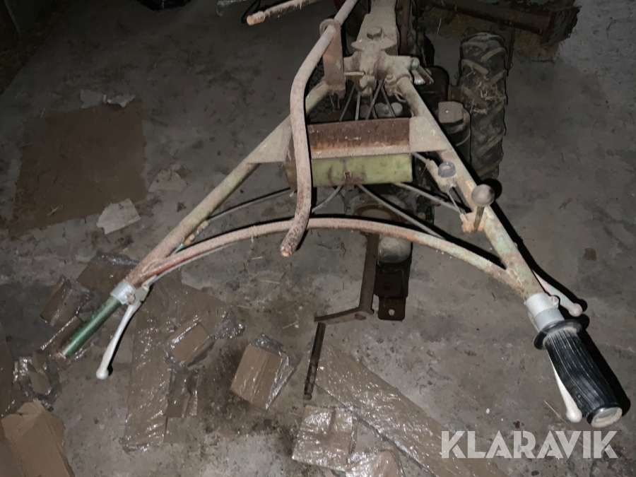 Tvåhjulstraktor Hatz E79, Lekeberg, Klaravik auktioner