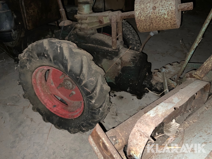 Tvåhjulstraktor Hatz E79, Lekeberg, Klaravik auktioner