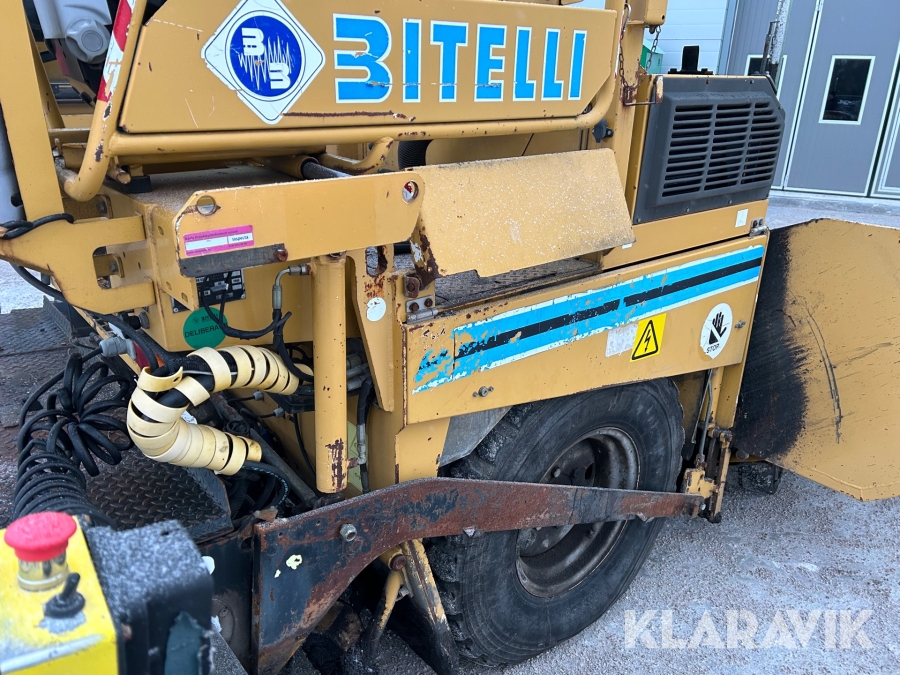 Asfaltsläggare Bitelli BB632, Gävle, Klaravik auktioner