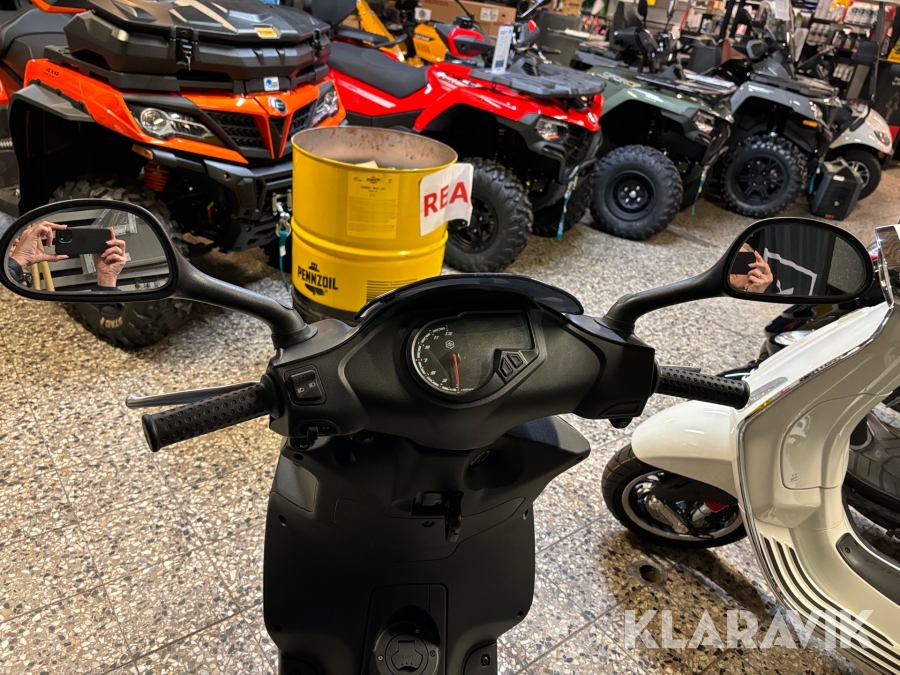 Italiensk Scooter Gilera Runner MRG 50 LC, Karlskrona, Klara