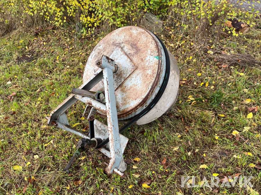 Cementblandare, Uppvidinge, Klaravik auktioner