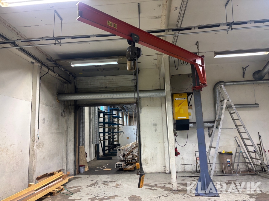 Pelarsvängkran Demag PK2N-F M, Kristianstad, Klaravik auktio