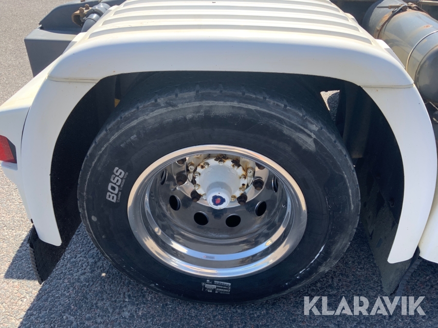 Dragbil Scania R520 LA6X2/4MNB, Vårgårda, Klaravik auktioner