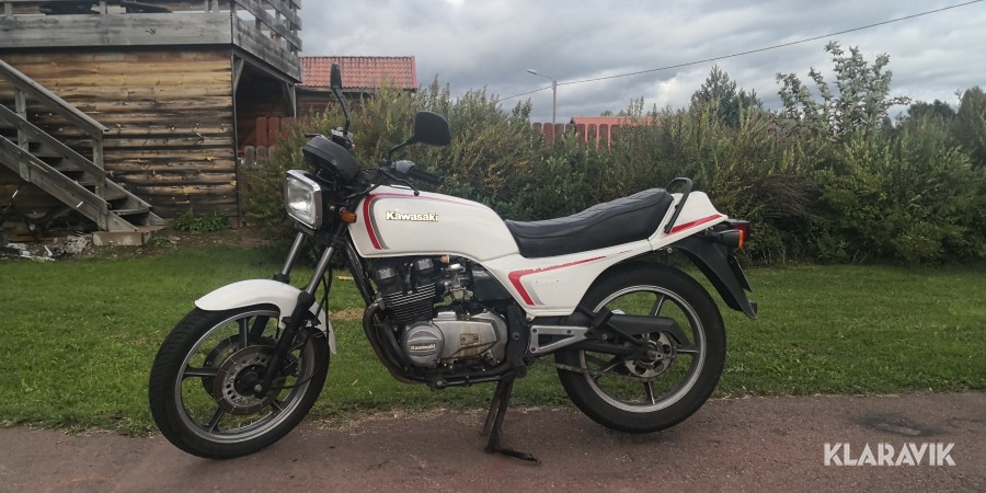 Motorcykel Kawasaki ZR 400