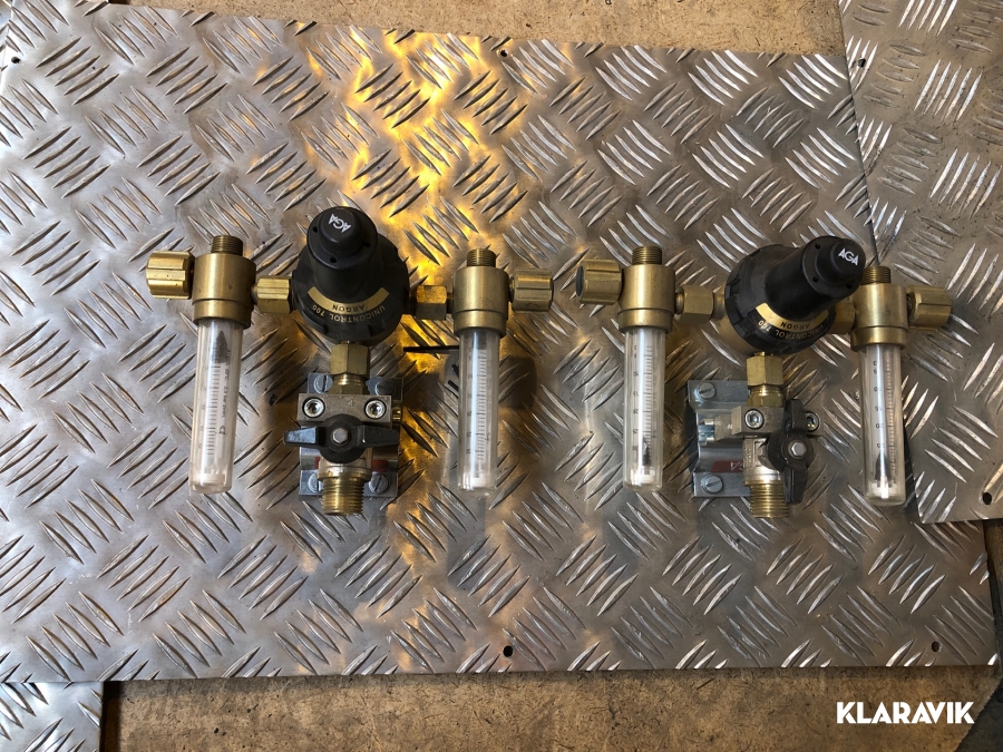 Klaravik Auktioner | Gasregulatorer 10 st AGA Unicontrol 700 för Argon