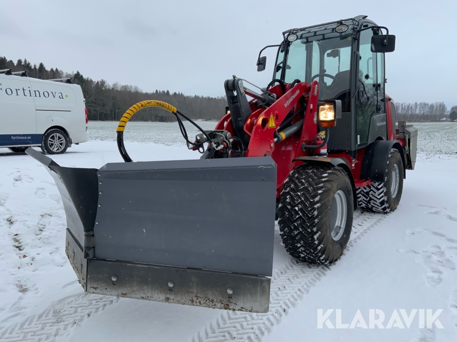 Hjullastare Weidemann 1880 med flera redskap (1243292) - Hitta auktioner på BidPal