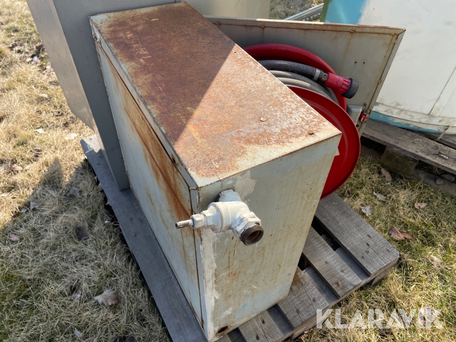 Brandpost och skåp, Heby, Klaravik auktioner