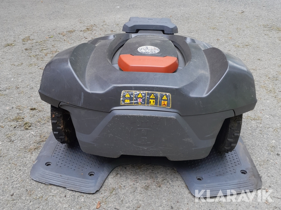 Robotklippare Husqvarna Auro Mower 330 X, Lerum, Klaravik au
