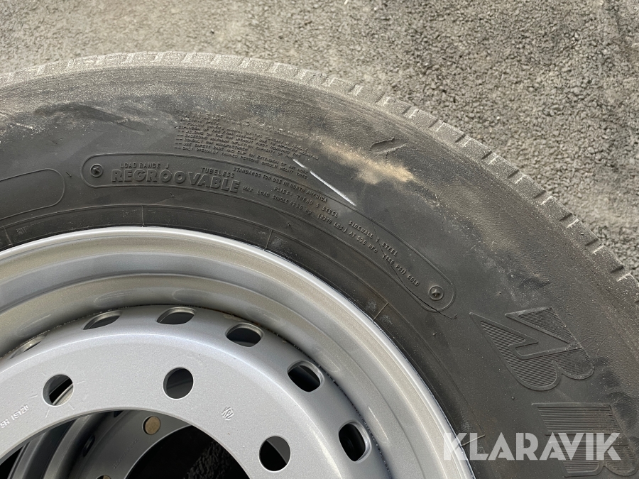 Lastbilsdäck med fälg Bridgestone M788, Krokom, Klaravik a
