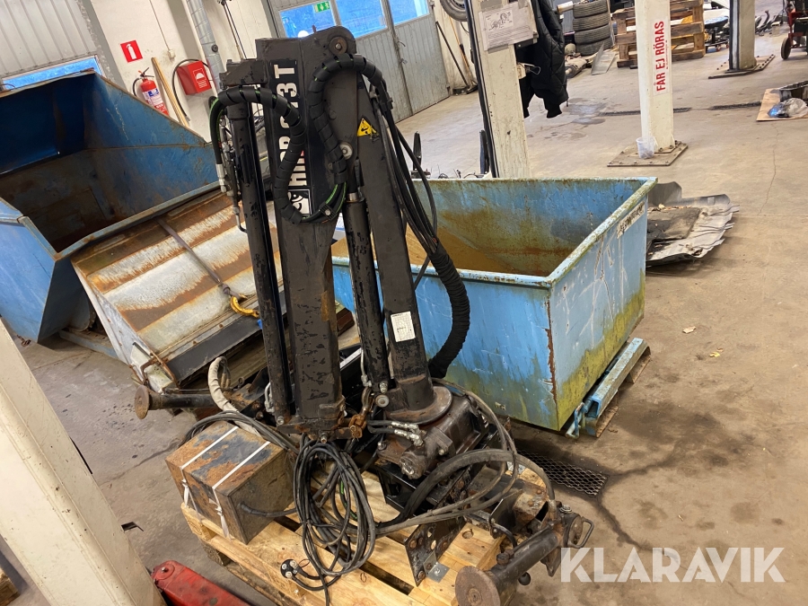 Klaravik Auktioner | Kran till pickup Hiab 013T