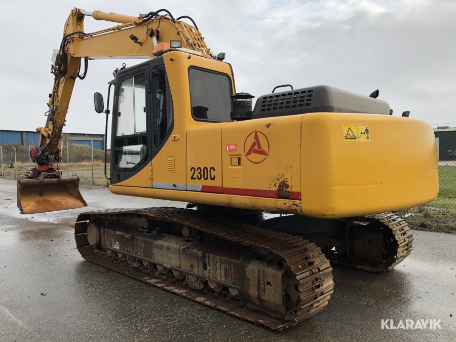 Bandgrävare Sany 230 C med tillbehör