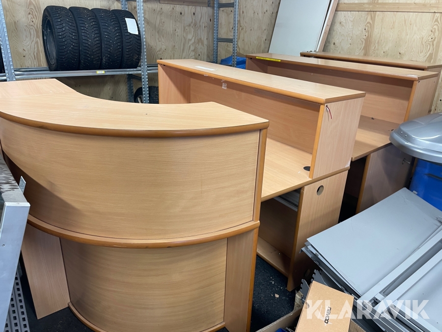 Receptionsdisk och stolar, Bengtsfors, Klaravik auktioner