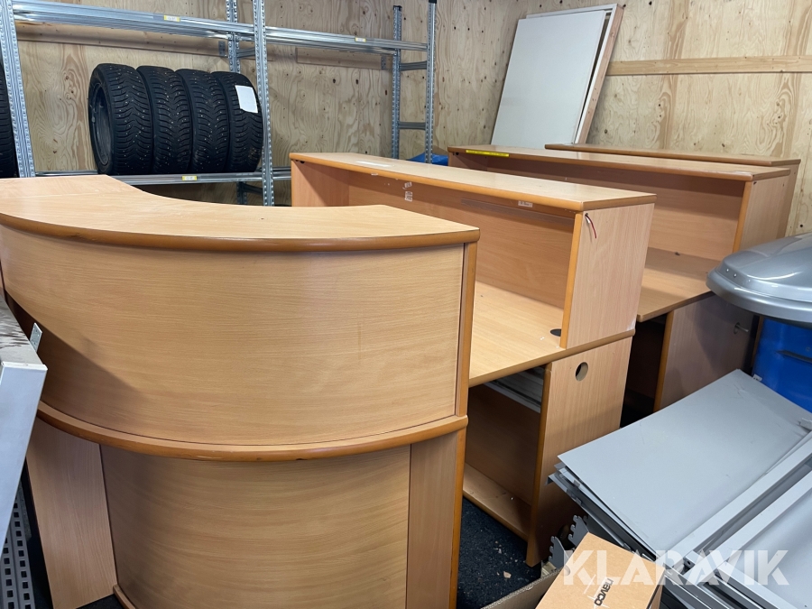 Receptionsdisk och stolar, Bengtsfors, Klaravik auktioner