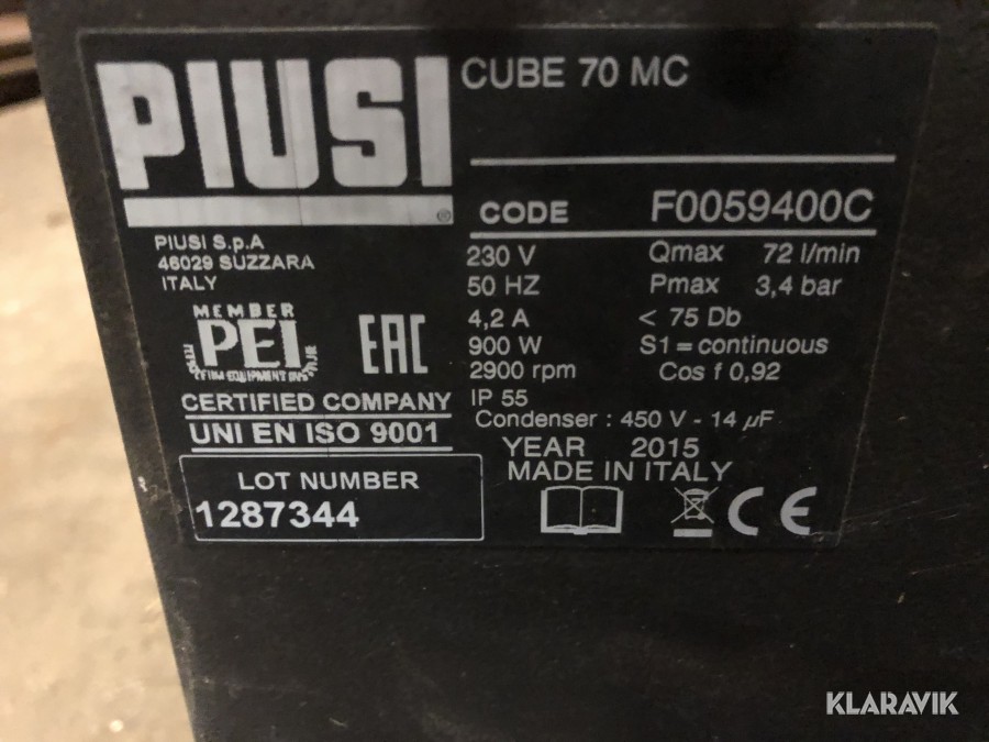 Klaravik Auktioner | Dieselpump med tankhandtag PIUSI CUBE 70 MC
