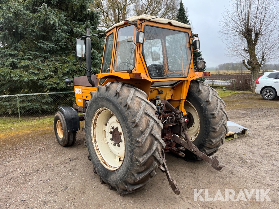 Traktor Valmet 803, Falköping, Klaravik auktioner