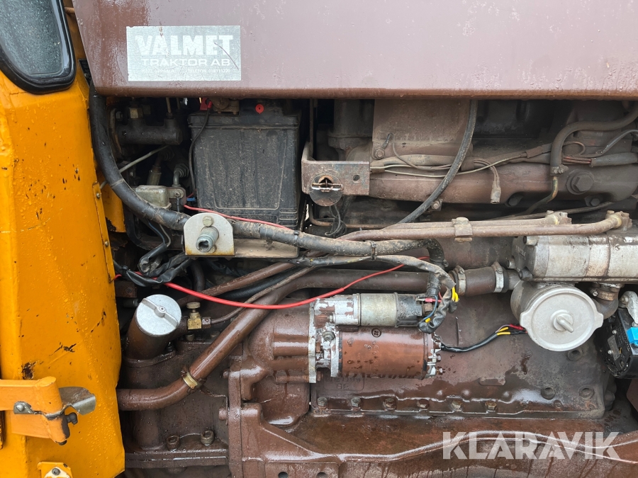 Traktor Valmet 803, Falköping, Klaravik auktioner
