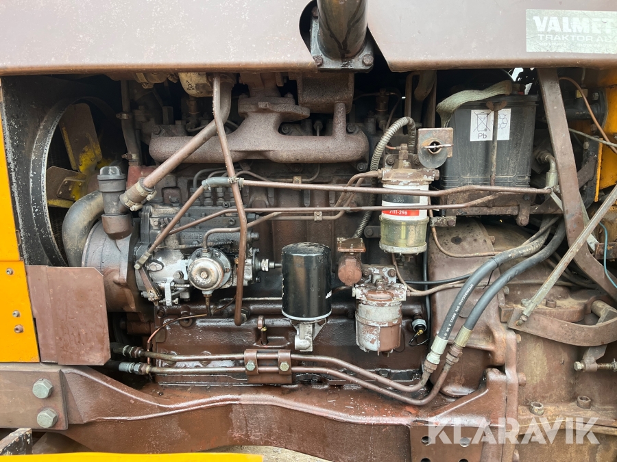 Traktor Valmet 803, Falköping, Klaravik auktioner
