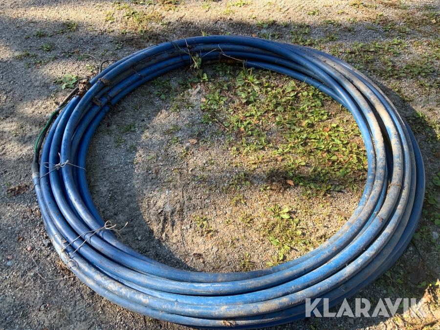 Vattenslang med elkabel Ca 50 meter, Strängnäs, Klaravik a