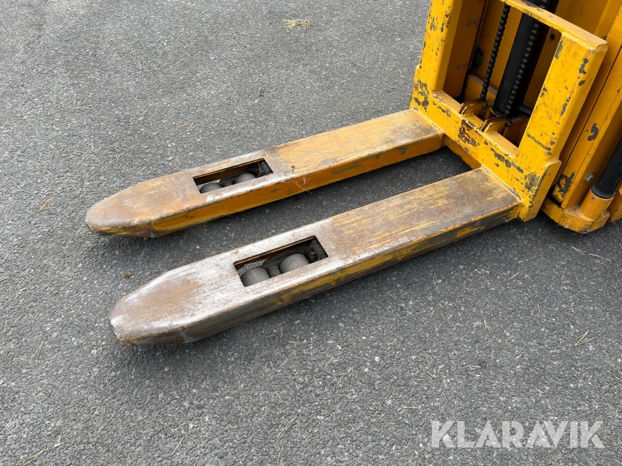 Ledstaplare BV Vestergaard C12i, Kristianstad, Klaravik aukt