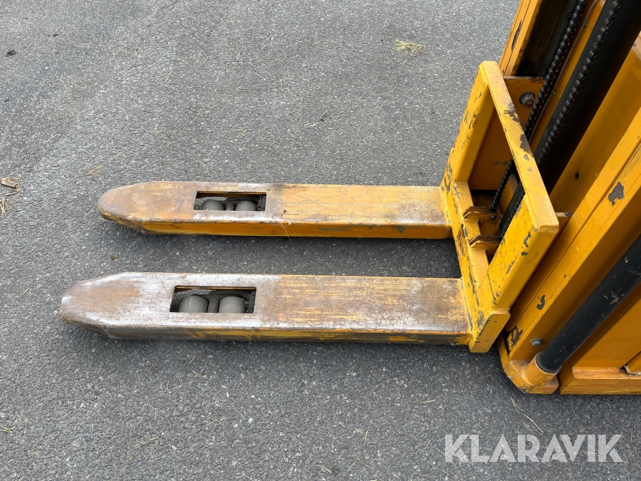 Ledstaplare BV Vestergaard C12i, Kristianstad, Klaravik aukt