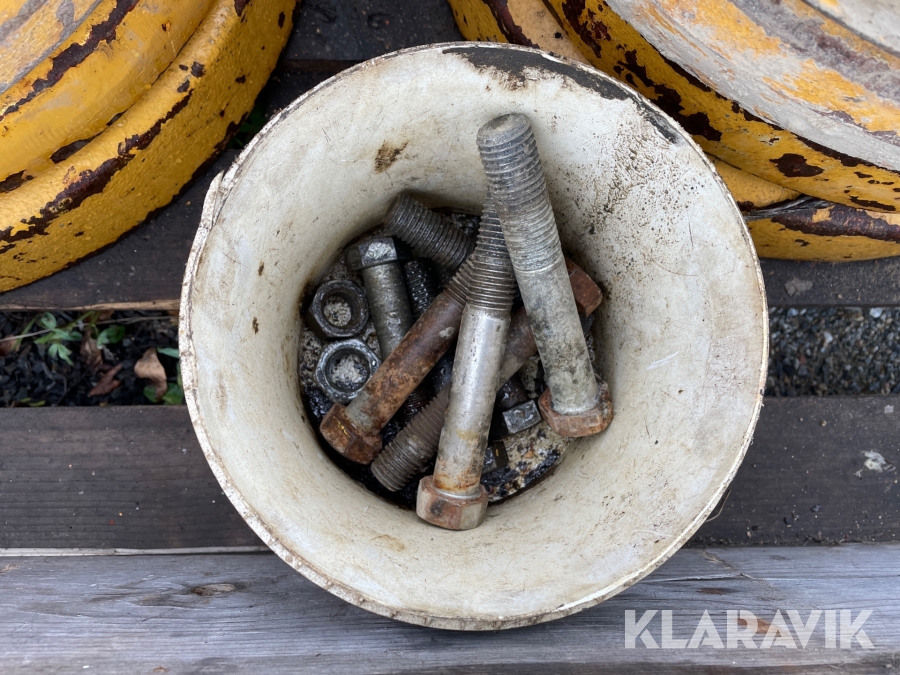 Klaravik Auktioner | Hjulvikter till Väghyvel 8st