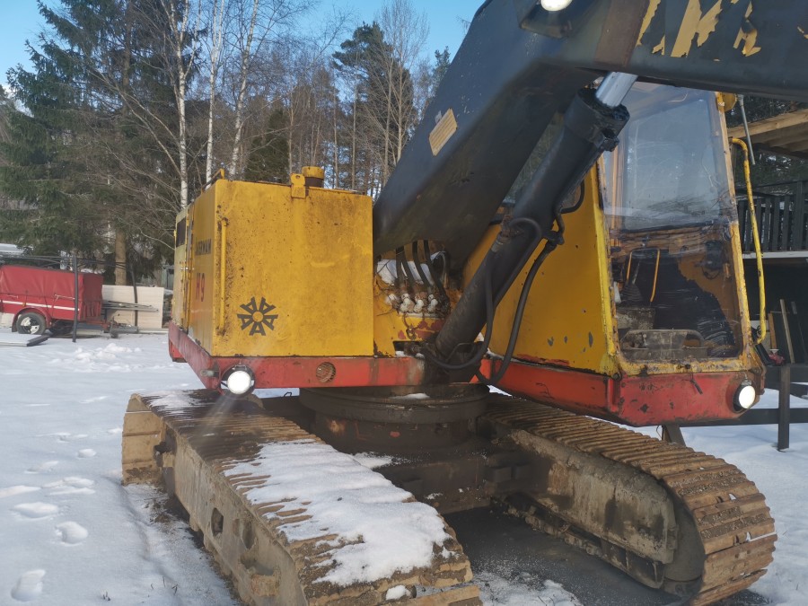 Klaravik Auktioner | Bandgrävmaskin Åkerman H9