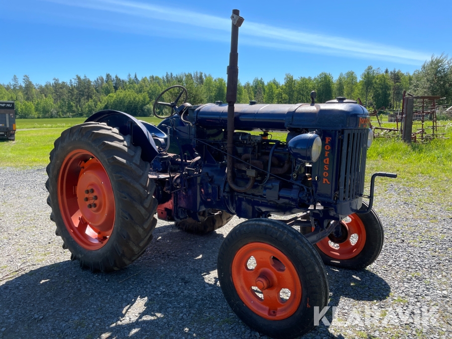 Veterantraktor Fordson N27, Östhammar, Klaravik auktioner