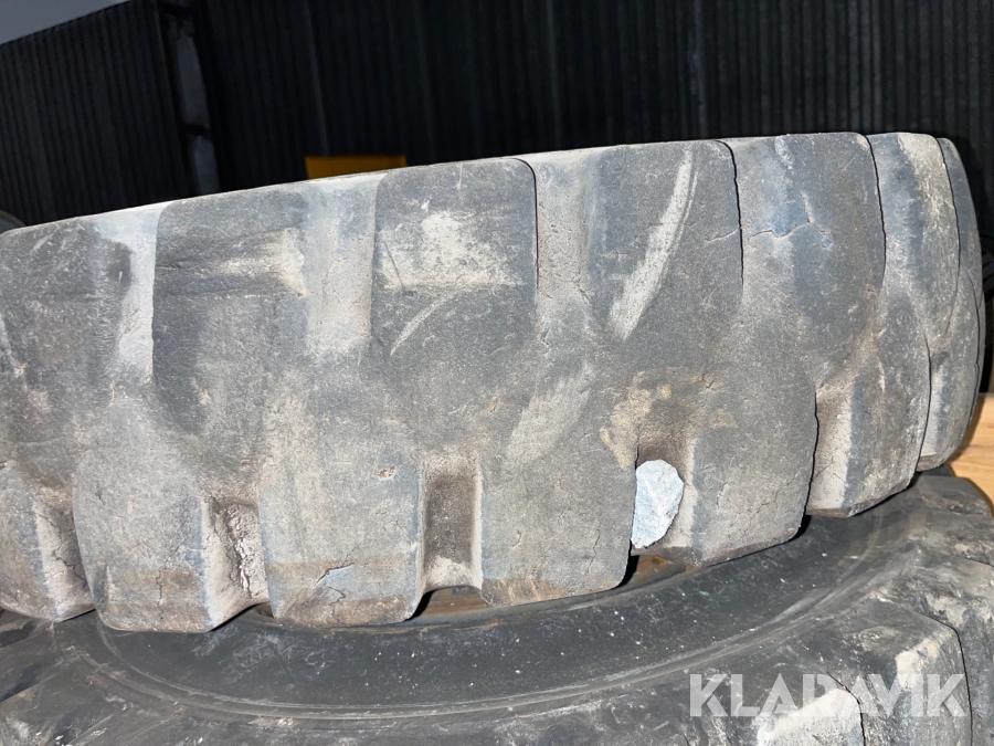 Entreprenadhjul CAT Solideal bagger 10.00-20, Fagersta, Klar