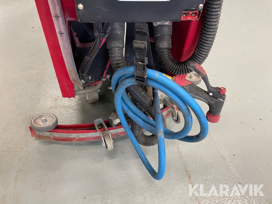 Klaravik Auktioner | Kombiskurmaskin Minimag 24C