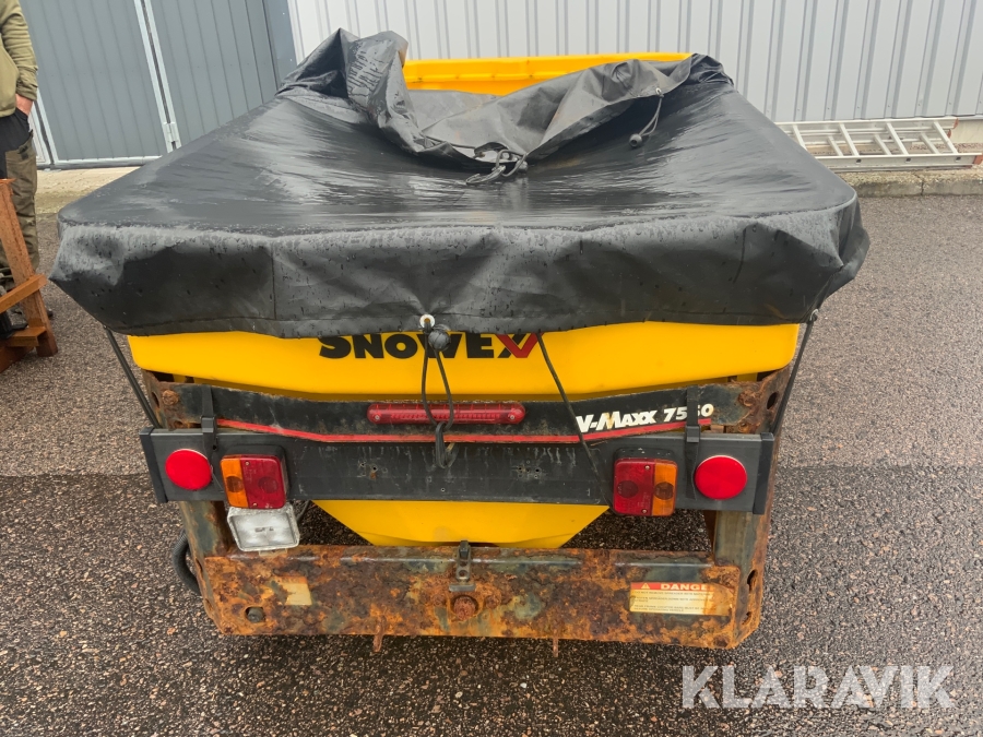 Saltspridare Snowex V Maxx 7550, Sjöbo, Klaravik auktioner
