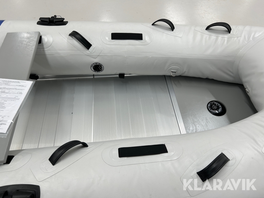 Båt Yamaha Yam-310S, Varberg, Klaravik auktioner