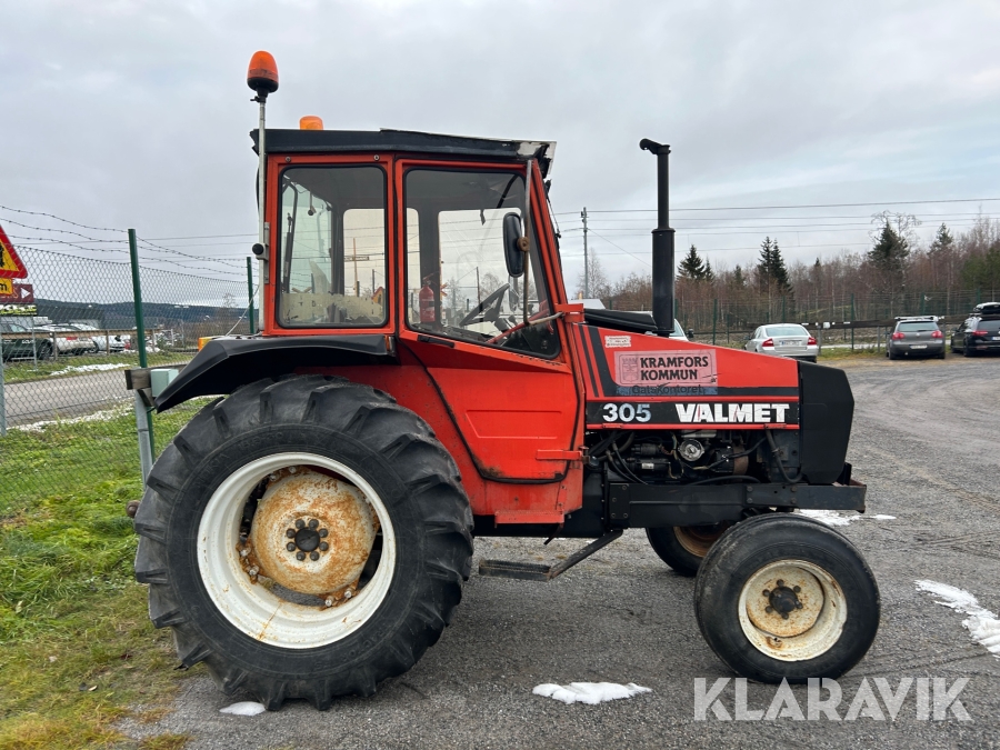 Traktor Valmet 305, Kramfors, Klaravik auktioner