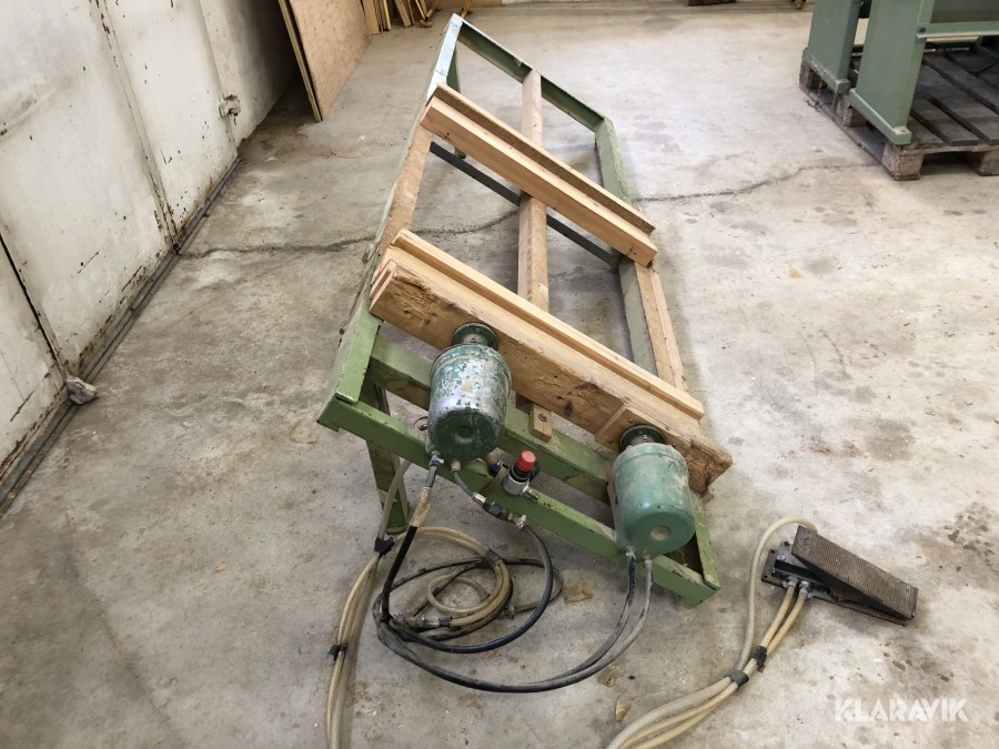 Klaravik Auktioner | Limpress / Pressbord