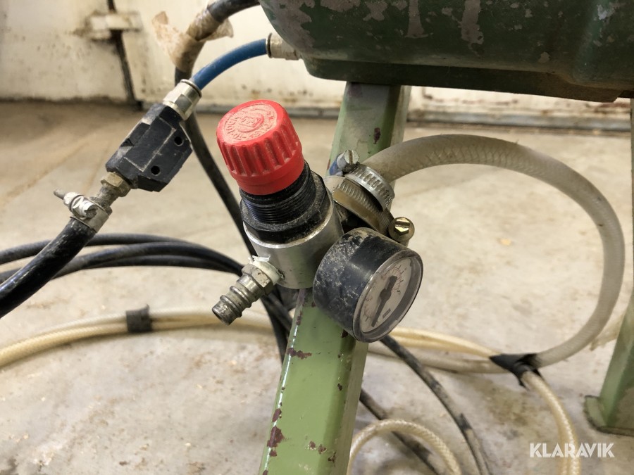 Klaravik Auktioner | Limpress / Pressbord