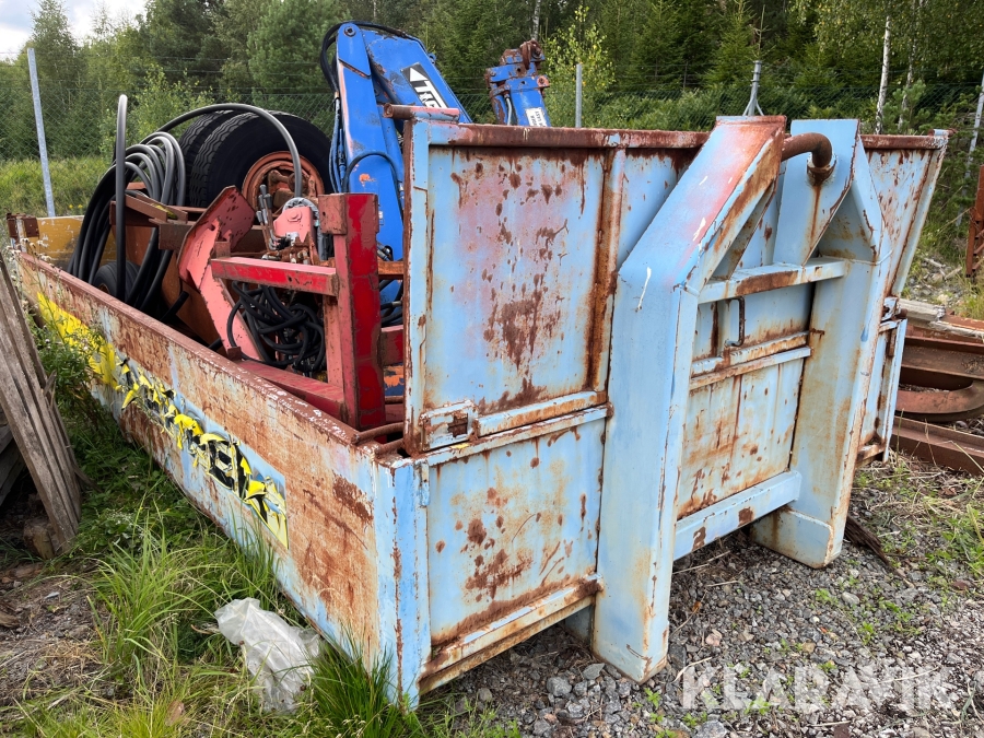 Lastväxlarflak med innehåll, Värmdö, Klaravik auktioner