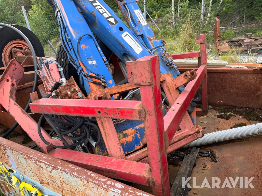 Lastväxlarflak med innehåll, Värmdö, Klaravik auktioner